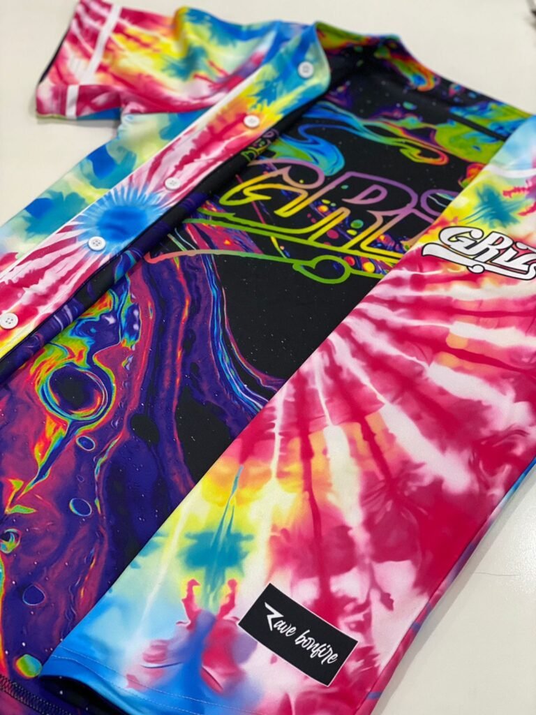 Style Guide: What to Wear to a Rave for Guys - Rave Bonfire