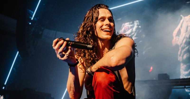 SULLIVAN KING – Rave bonfire